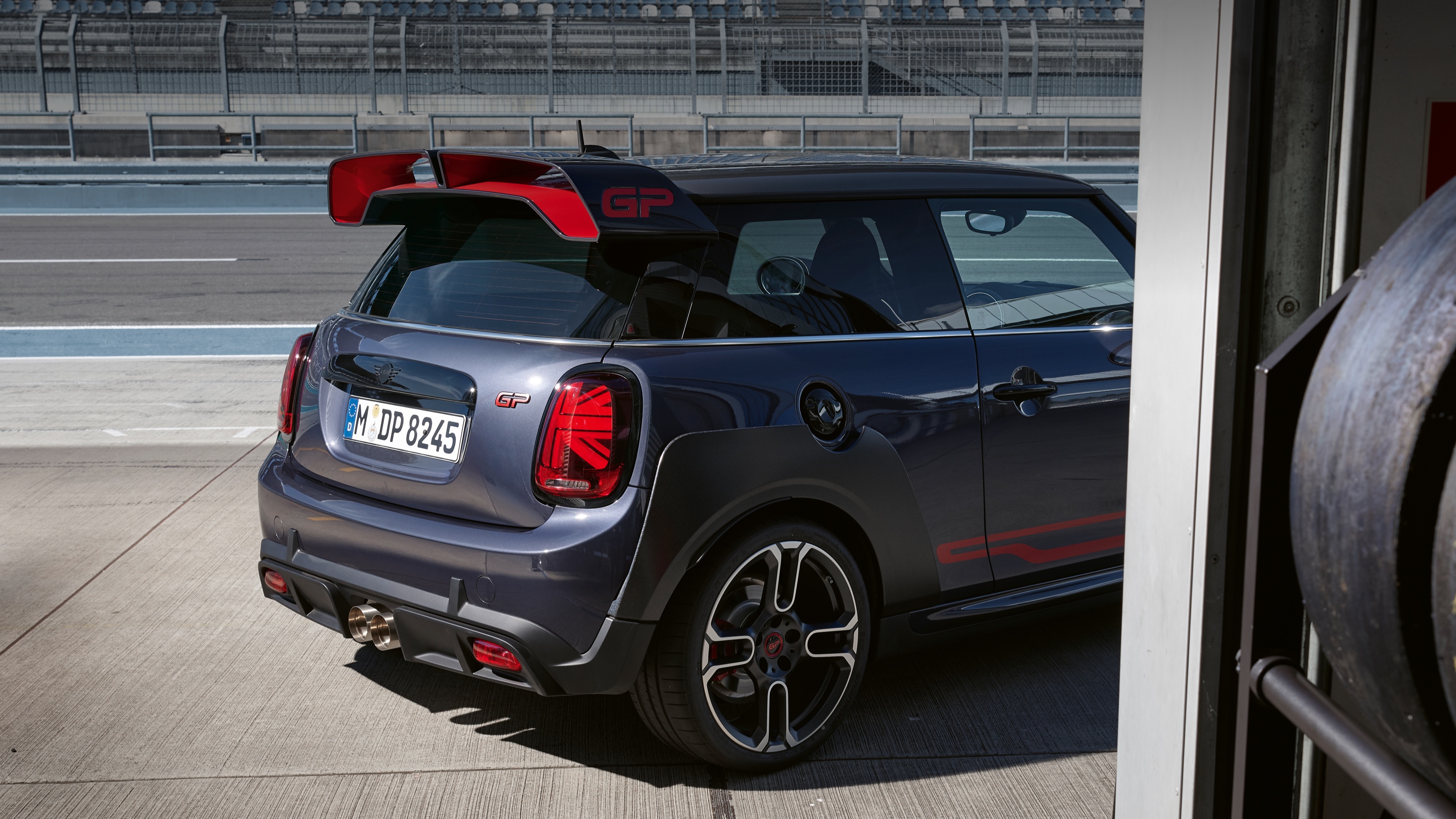 THE NEW MINI JOHN COOPER WORKS GP | MINI 限定モデル | MINI Japan