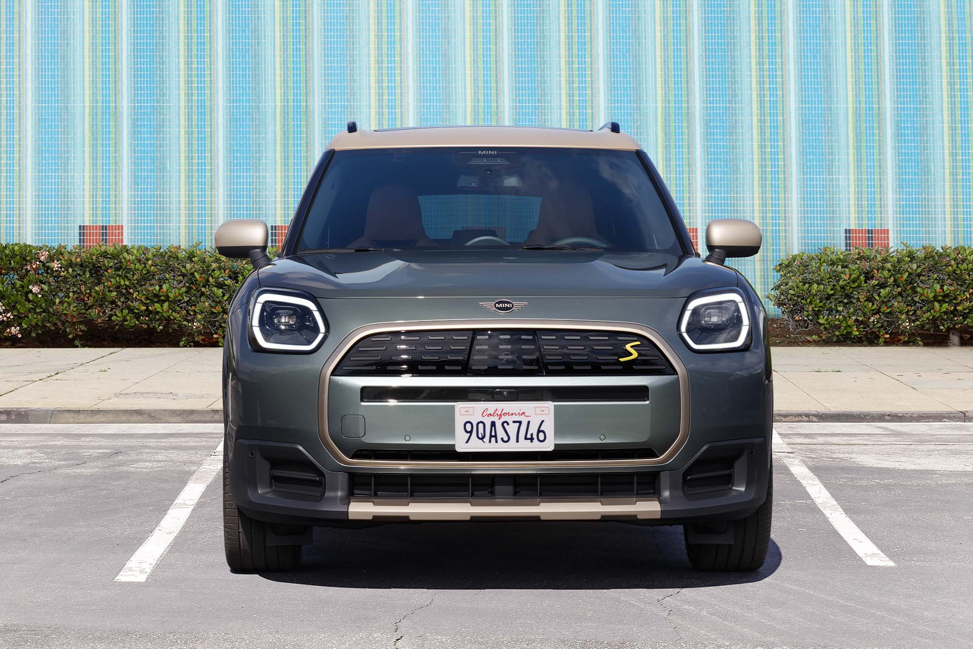THE NEW ALL-ELECTRIC MINI COUNTRYMAN.｜MINI Japan