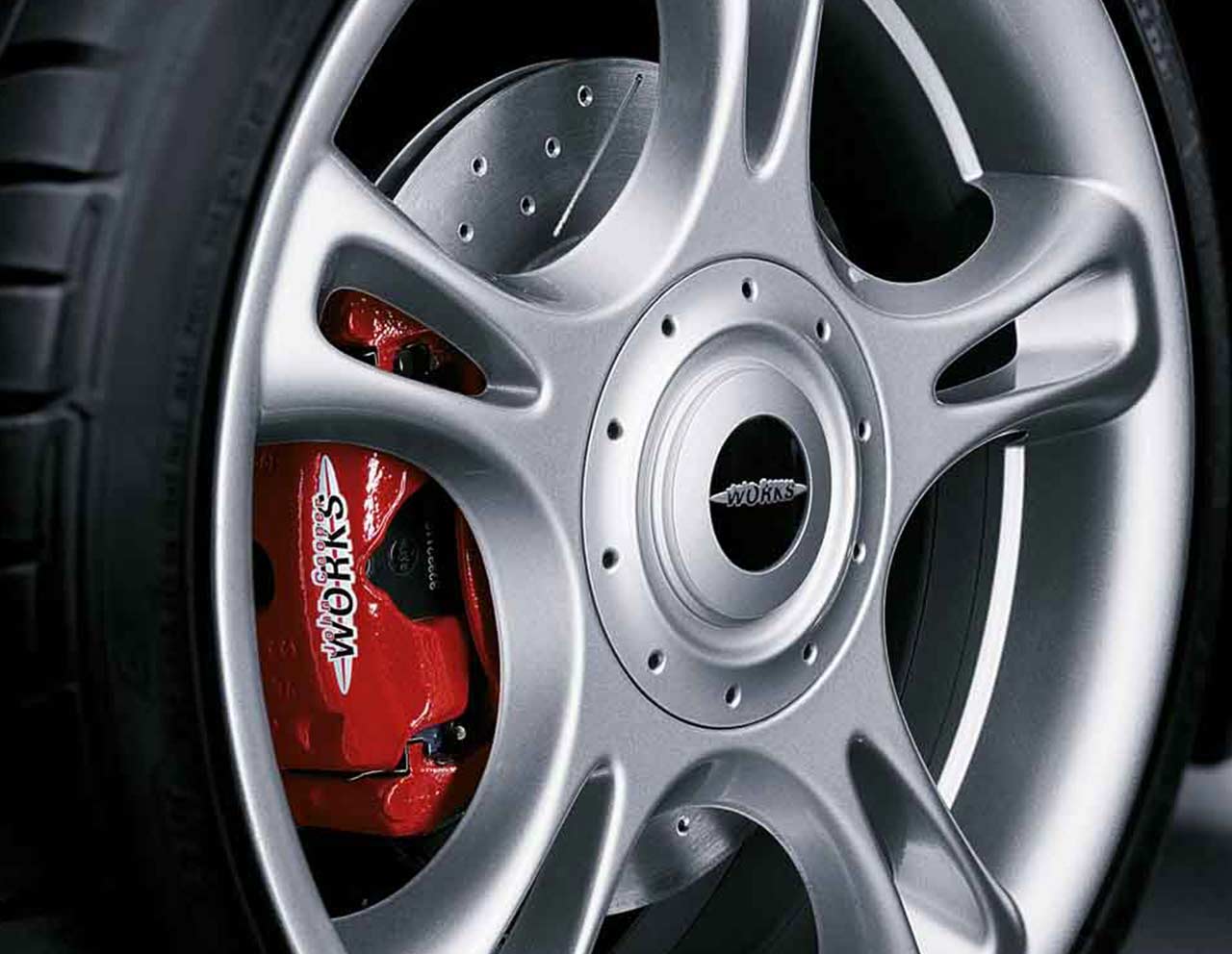 TUNING INSIDE AND OUT. | JOHN COOPER WORKS | MINI Japan