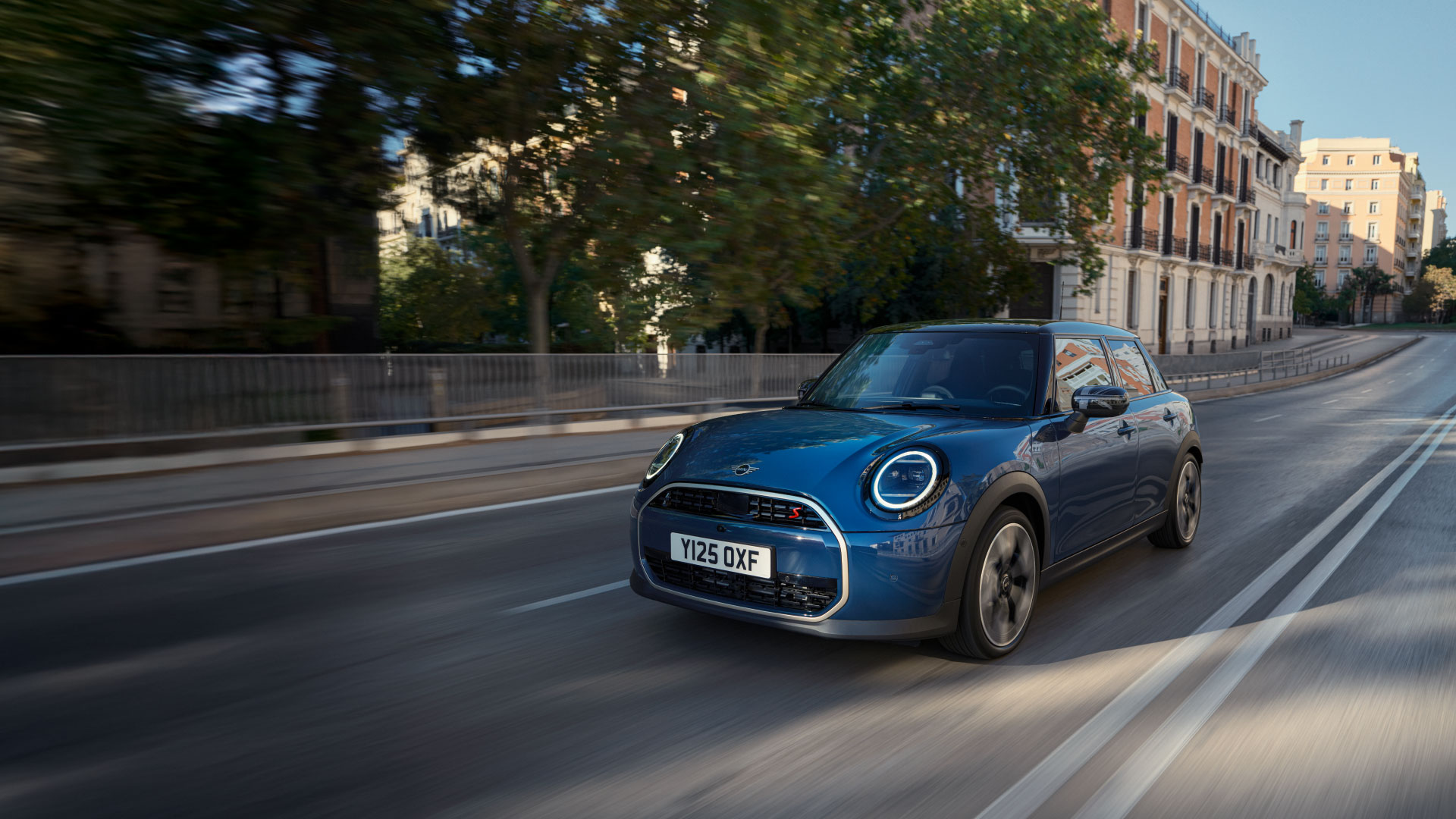 MINI Cooper 5-Door | MINI Japan