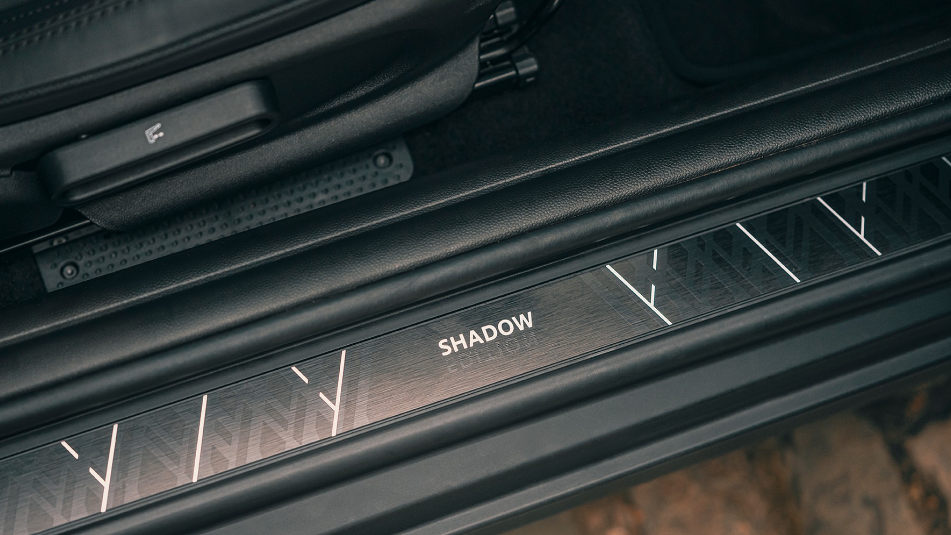 MINI SHADOW EDITION.｜デザイン＆ハイライト｜MINI Japan